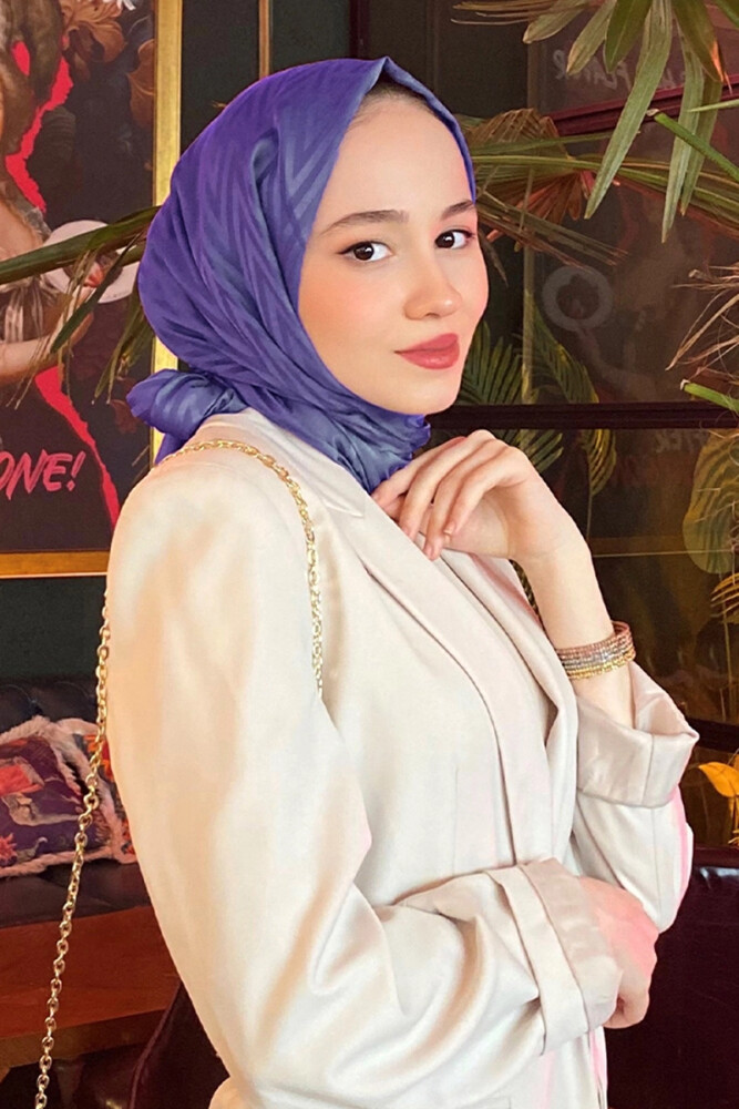 Madame Polo, Şal, Eşarp, Desenli Şallar, Düz Şallar, Jakar Şal, İpeksi Jakar